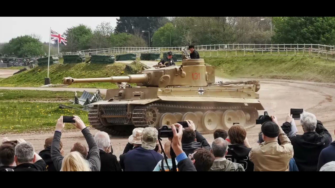 Tiger tank day 2022 Bovington - YouTube