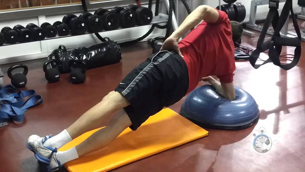 Strength and Conditioning Football - YouTube