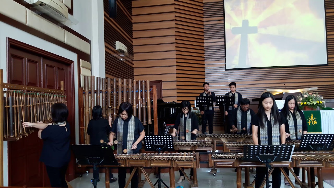 Keluargaku Adalah Surgaku - Tim Musik Angklung Nafiri Sion - GKI Manyar ...