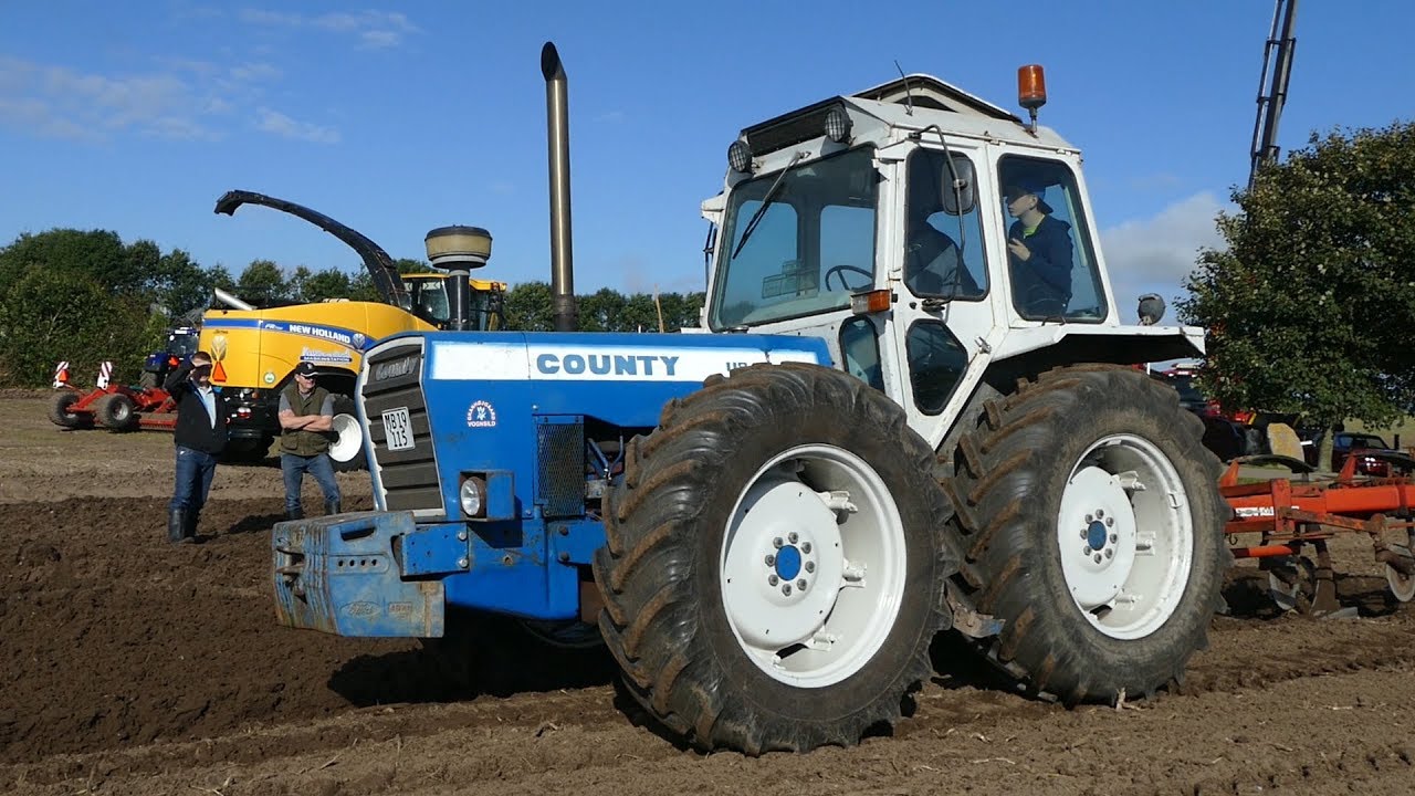 Ford County 1184 TW Ploughing w/ 6-Furrow Kverneland Plough at Ford ...