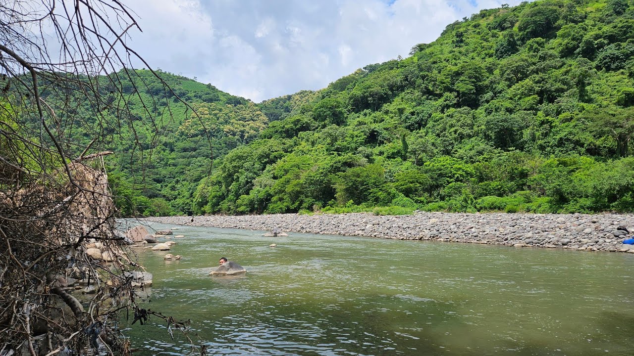 pesca con tarraya en rio lleno - YouTube