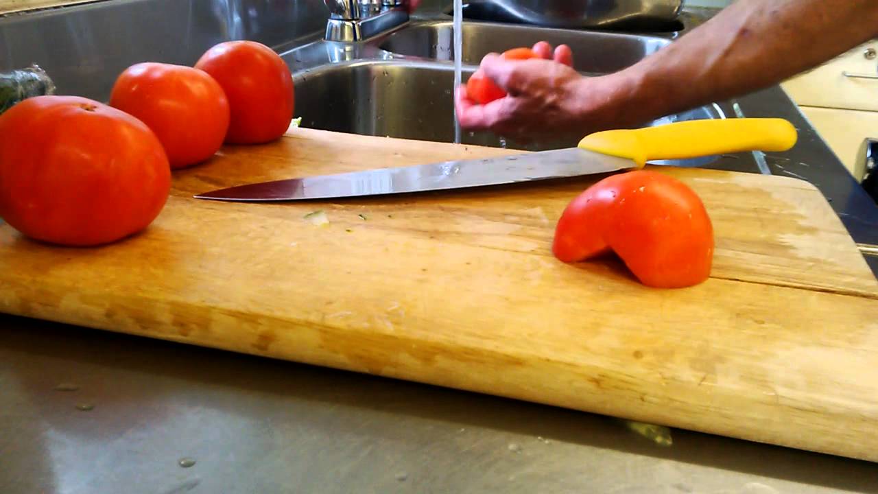 how to cube a tomato - YouTube