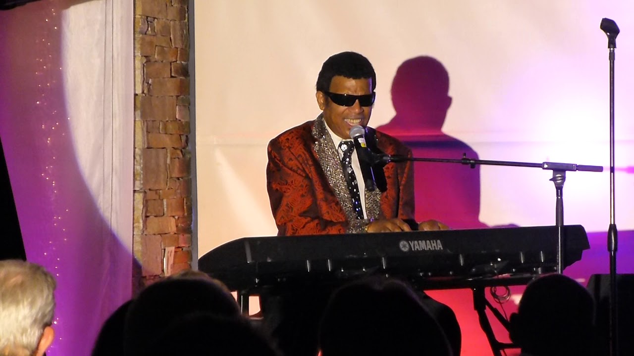 Ray Charles Impersonator presented by the Trilogy Kiva Club. - YouTube