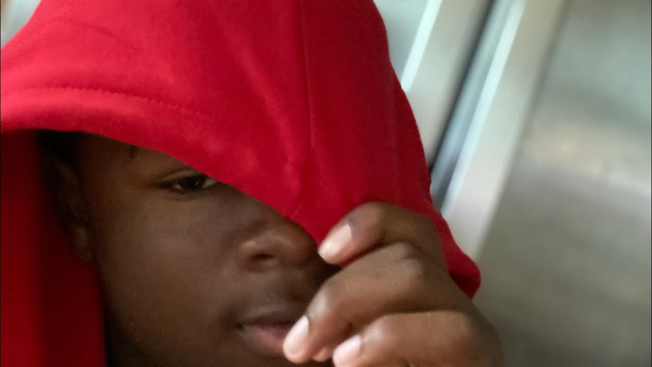 Lil quelle - show me (Official Audio) - YouTube