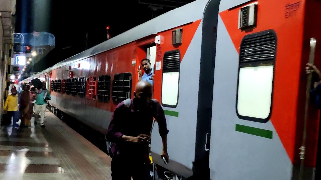 16382 Pune Express - Kanyakumari (CAPE) To Pune Jn (PUNE) Express ...