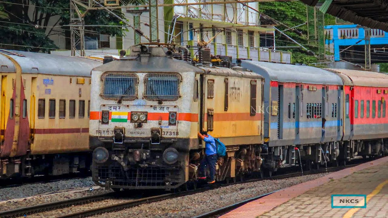 7 in 1 Lazy Electric Trains at 5 Directions meet point in Bengaluru ...