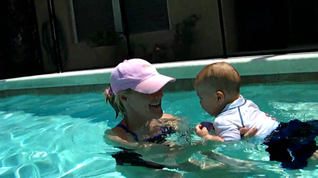 Cross swimming lesson - YouTube