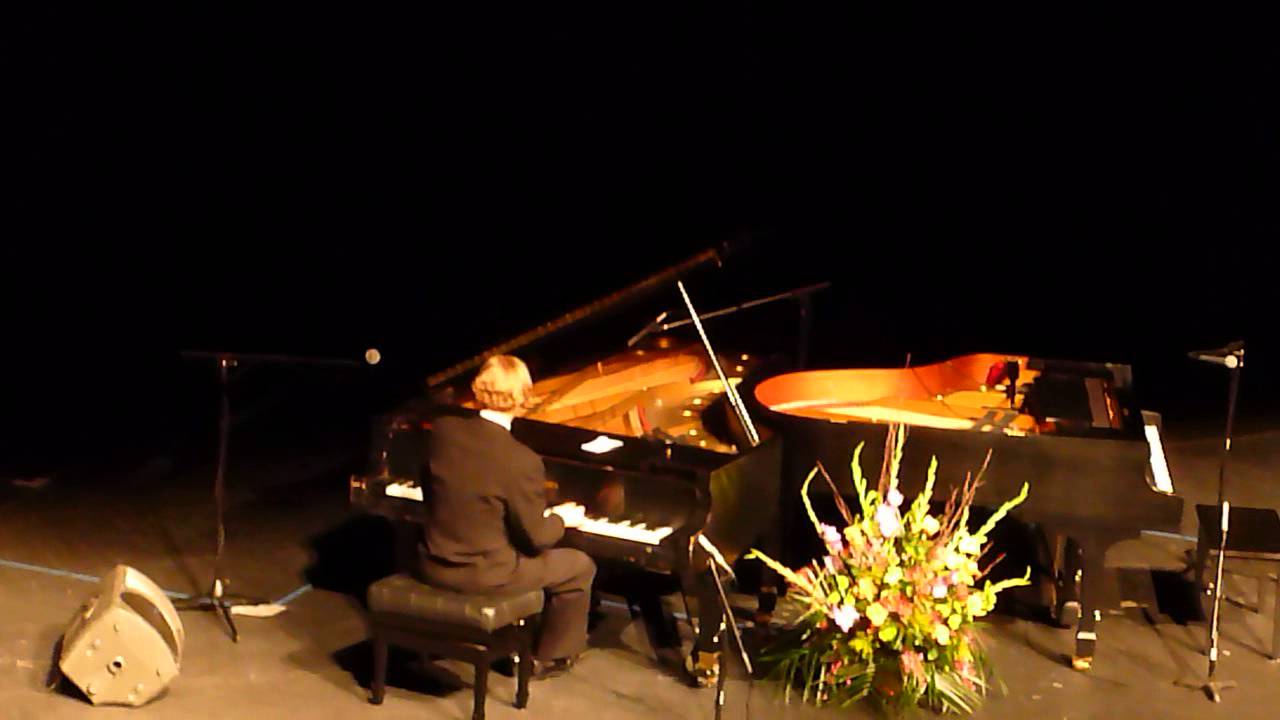 "Lover" (Rodgers & Hart) - YouTube