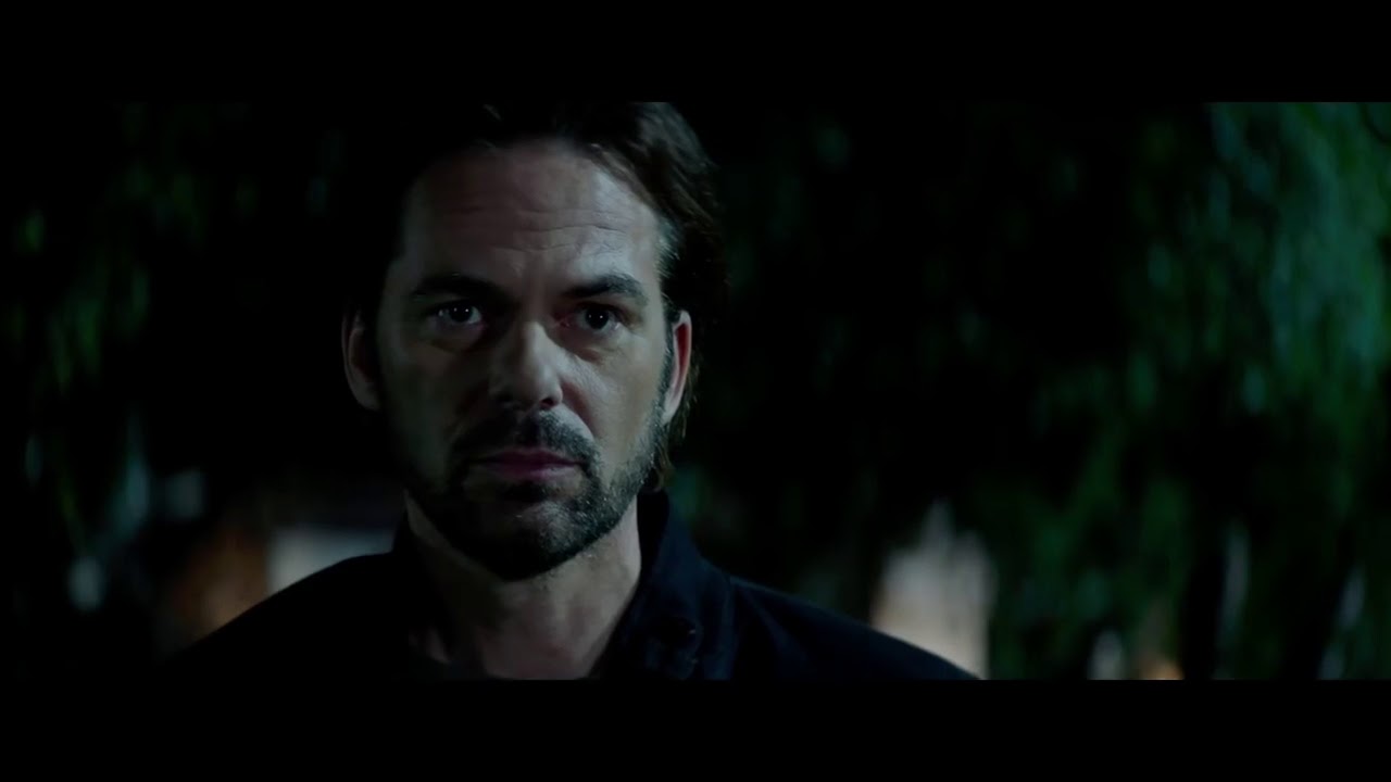 Breaking In Official Trailer #1 2018 - YouTube