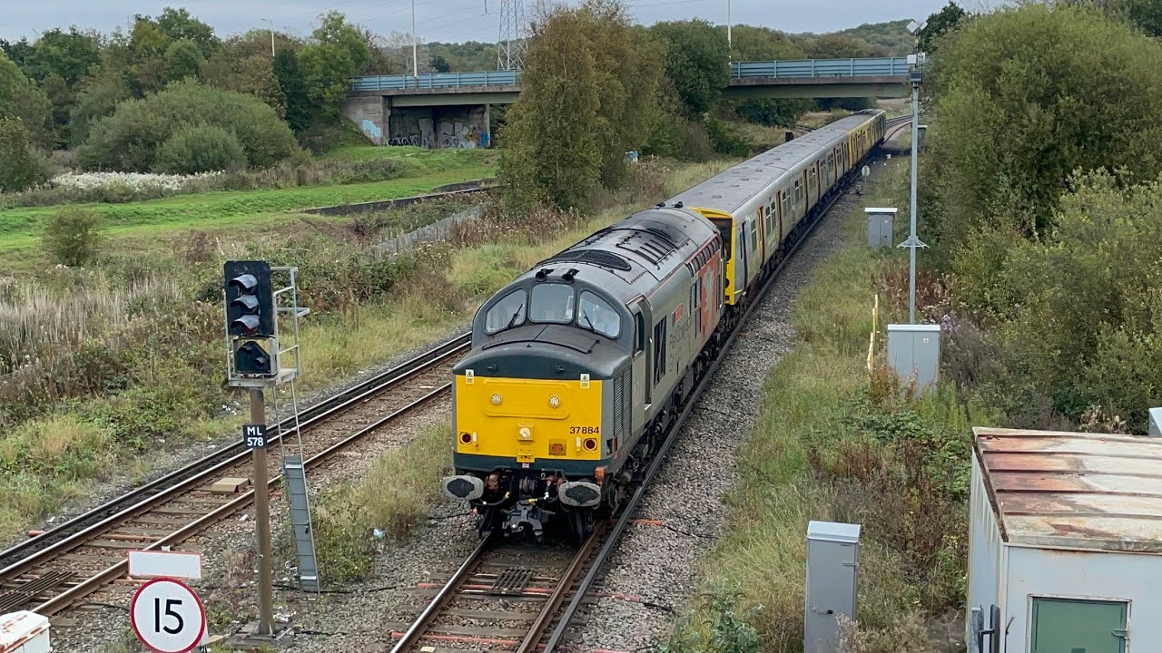 Northern Class 319 ECS move, Merseyrail PEP services & a scrap drag (9 ...