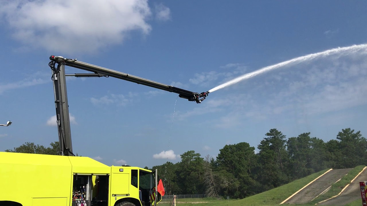 HRET Testing for E-ONE TITAN 6X6 ARFF - YouTube