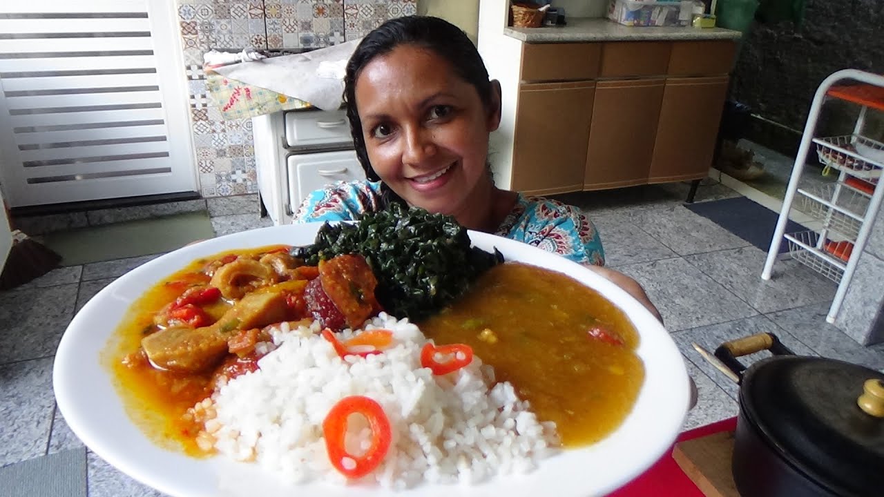 PIRÃO DE BUCHO COM MOCOTÓ+ FOLHA DE BATATA DOCE REFOGADA FEITO NA LENHA ...