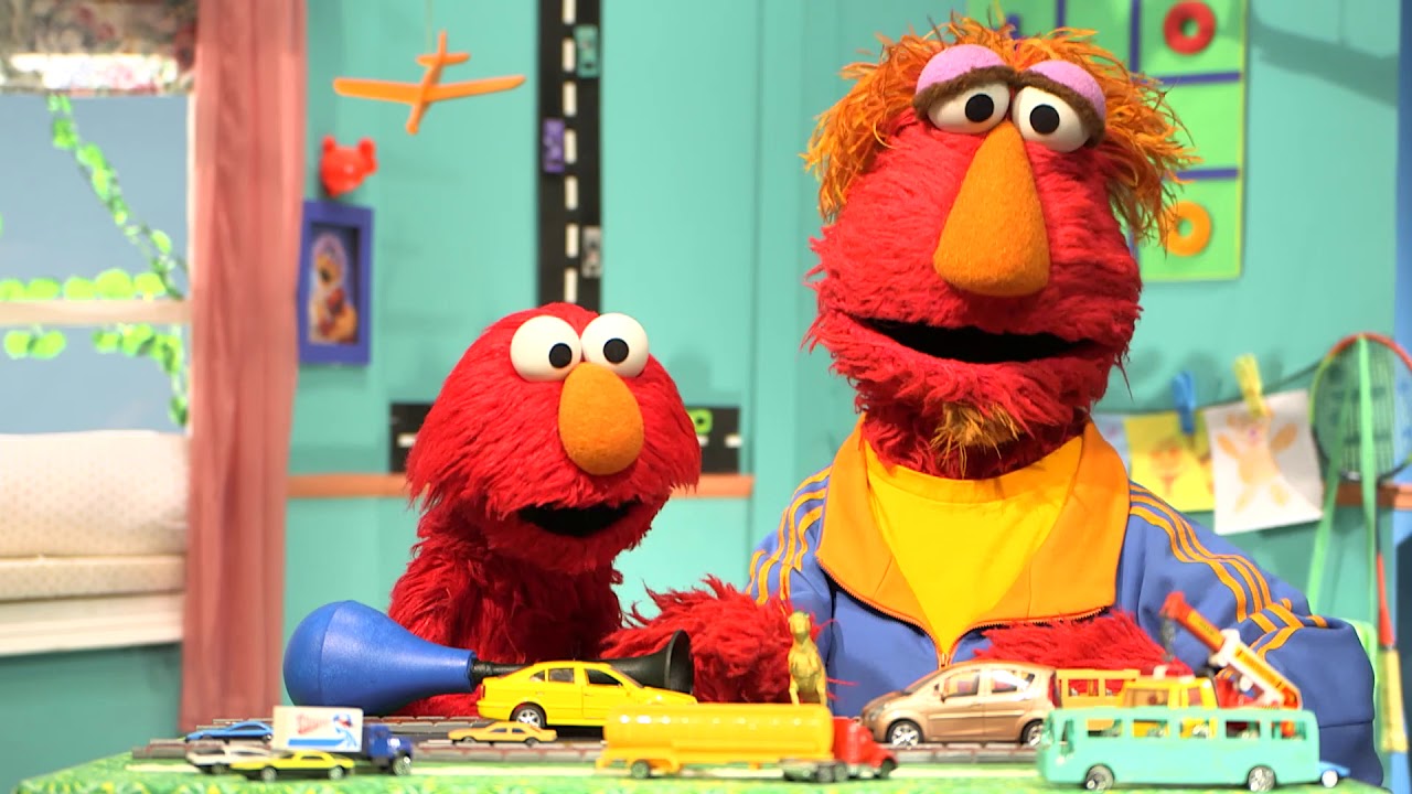 9.4 I Heart Elmo: Elmo Learns to Cross the Road - انا احب المو: المو ...