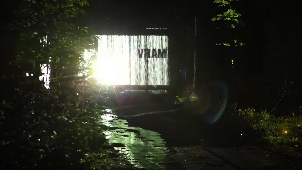 10' Water Screen Projection Test - YouTube