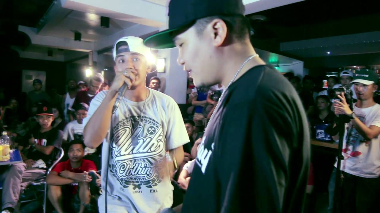 Bahay Katay - G-Clown Vs Lhipkram - Rap Battle @ Basagan Ng Bungo - YouTube
