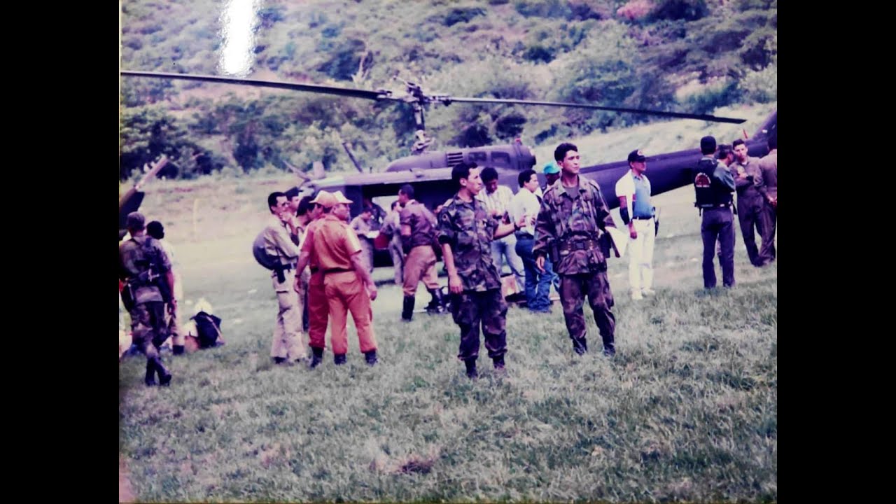 Rescate Defensa Civil Colombiana - Accidente Aéreo American Airlines ...