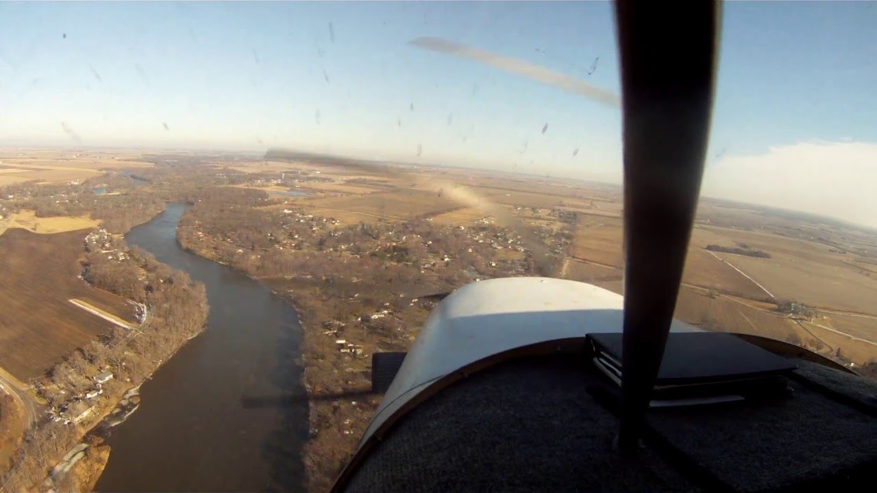 Merlin GT over Kankakee river - YouTube