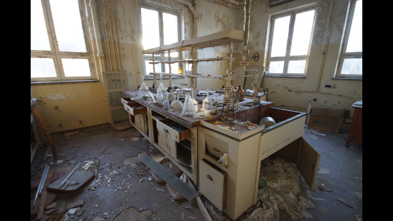 Das verlassene Chemielabor/The abandoned chemical laboratory/Urbex ...