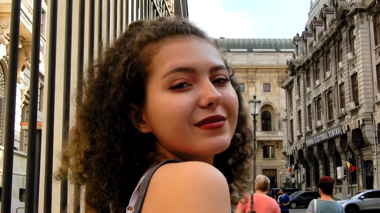 Tinuta de majorat “to look expensive” la super-pont! By Ilinca Mihordea ...