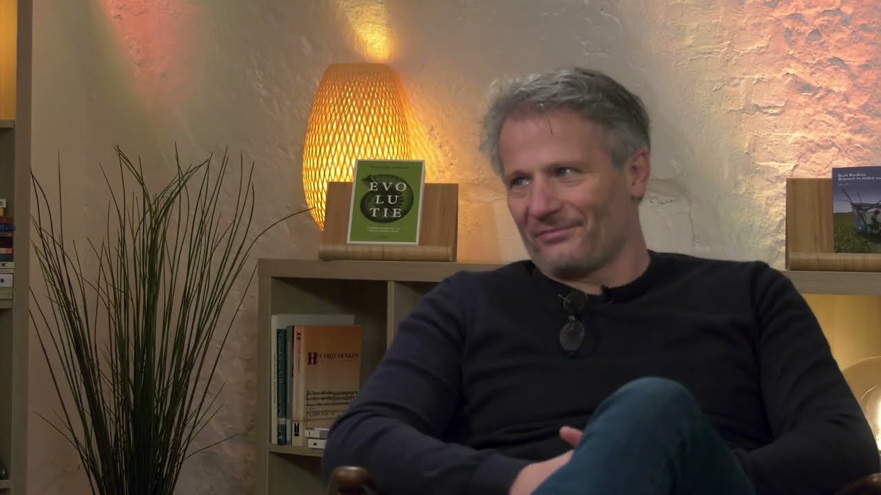 De Gedachtestreep #10: Dominique Adriaens, 'Evolutie' - YouTube