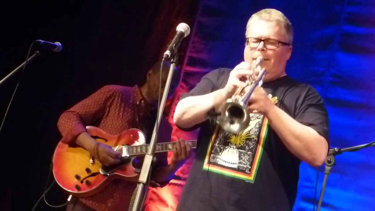 JOE BOWIE's DEFUNKT 2017 - Au Privave - YouTube