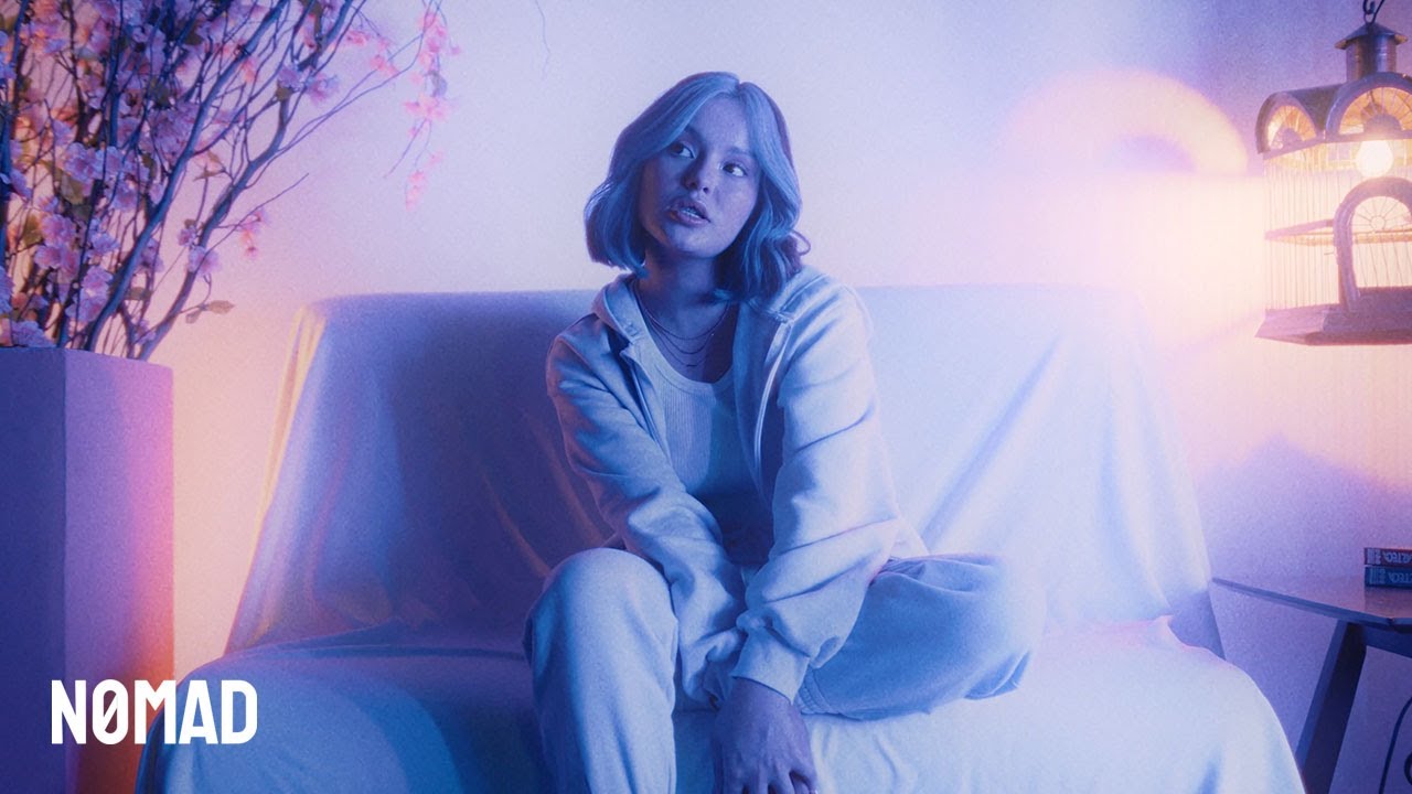 ME CUESTA - BARBIE PVM (VIDEO OFICIAL) - YouTube