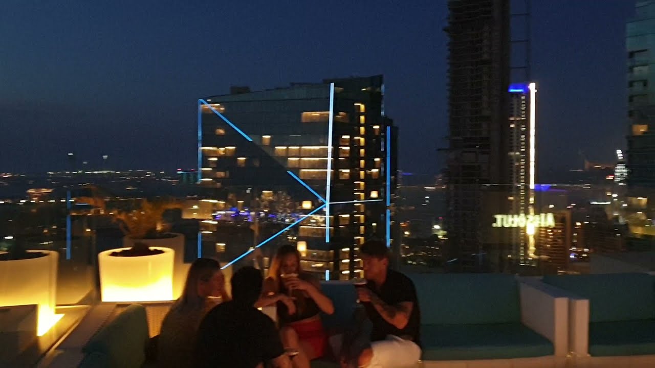 🇦🇪 Pure Sky Lounge, 35th floor of the Hilton Dubai The Walk - YouTube