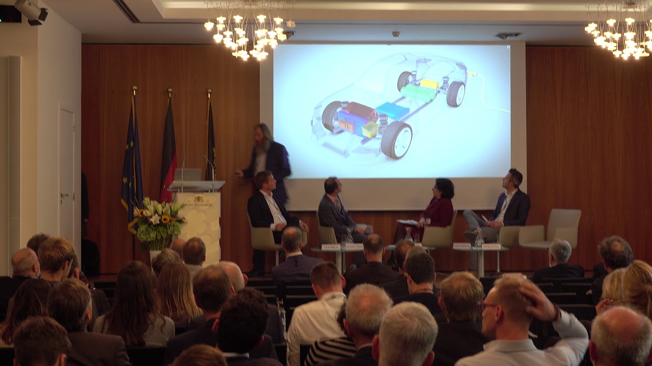 Auke Hoekstra at Green and Smart Mobility Seminar - YouTube