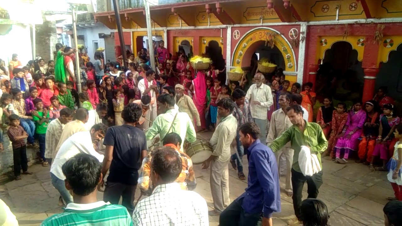 Bhujariya mela beera sanskirtik program - YouTube