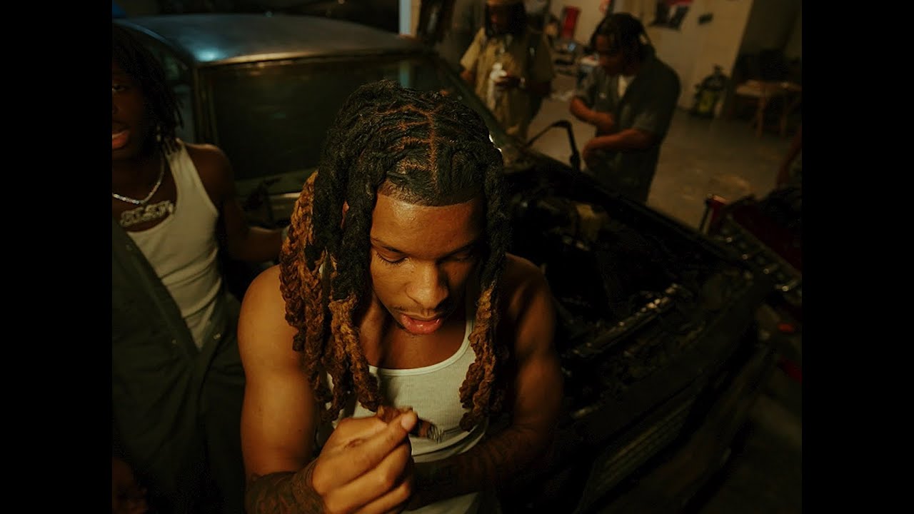 Duda Mac- Catching Me (Official Video) - YouTube