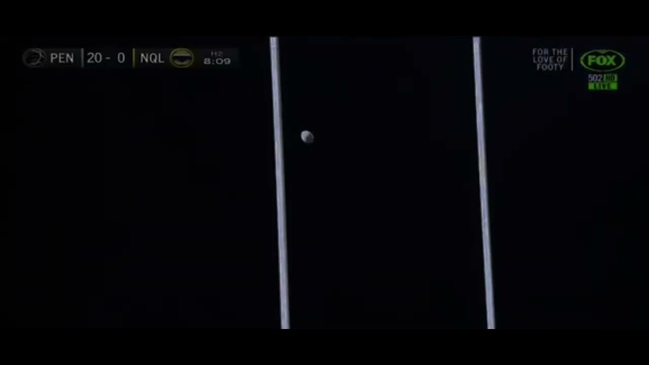 Critta with the beautiful kick 🤩😎 - YouTube