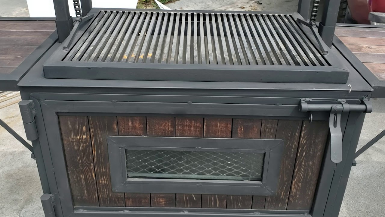 Asador con ataúd y ahumador - YouTube