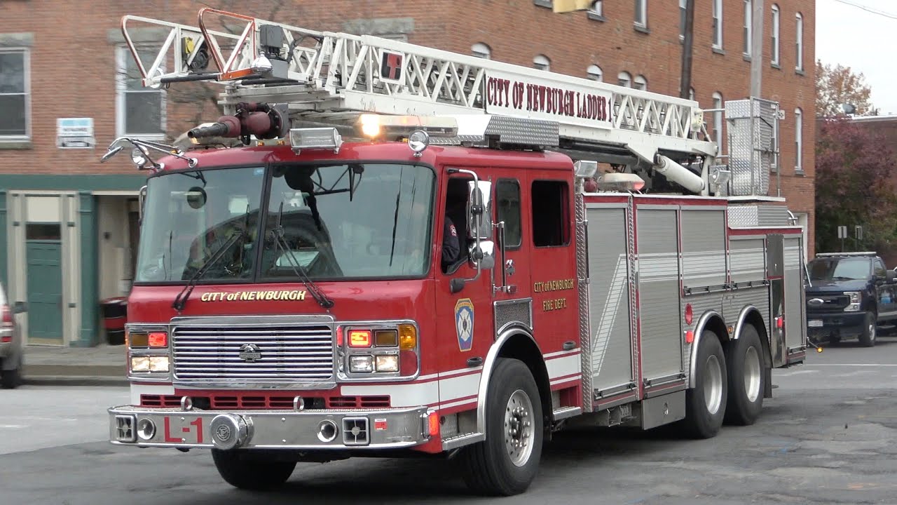 Newburgh FD Car 4, Engine 3, & Ladder 1 Responding - YouTube