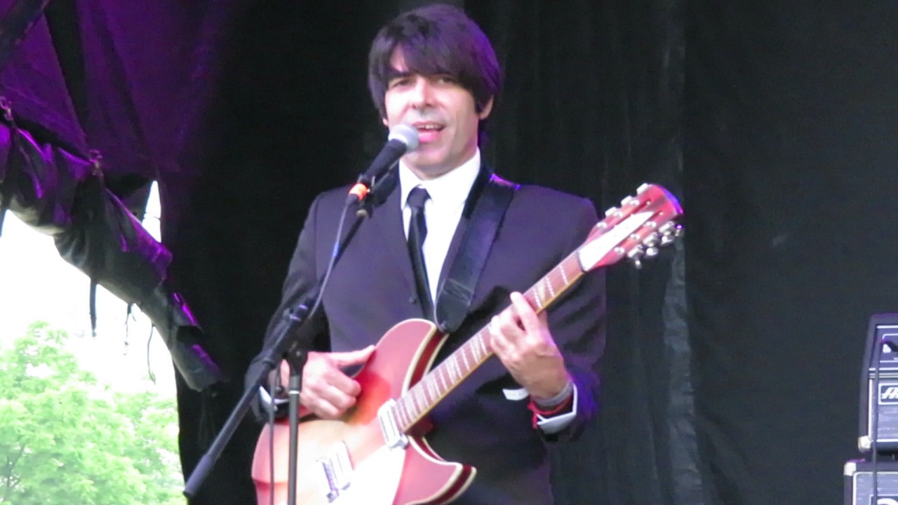 I'm Happy Just to Dance with You - YouTube