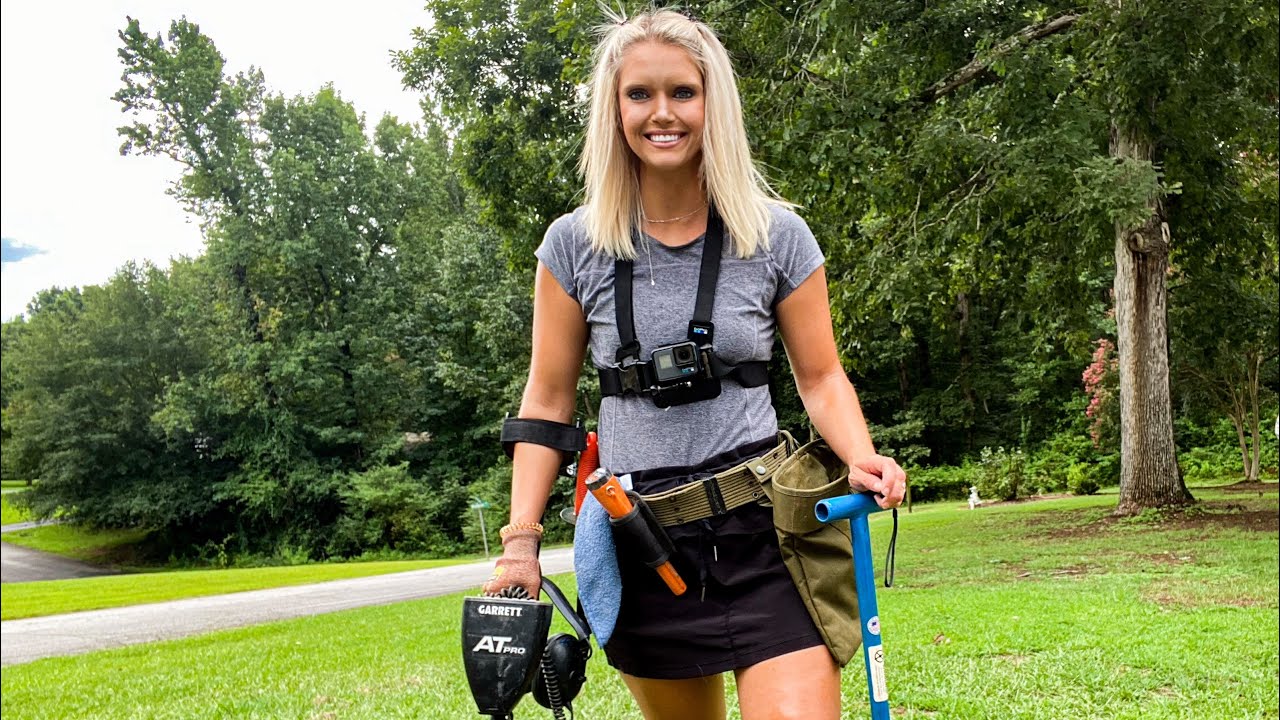 Metal Detecting During A Hurricane For Lost Treasure - YouTube