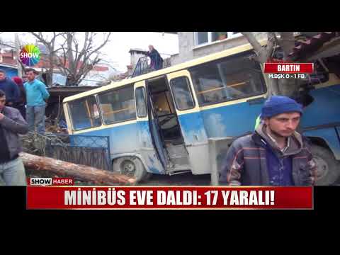 Minibüs eve daldı: 17 yaralı!