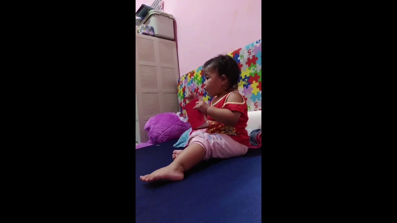 Cute Baby Atarah Reading Bible - YouTube