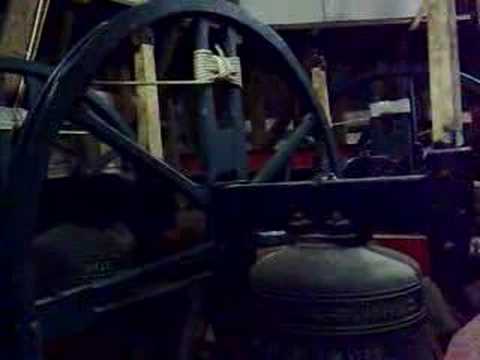 How to do bell ringing (Campanology) at Portsmouth Cathedral - YouTube