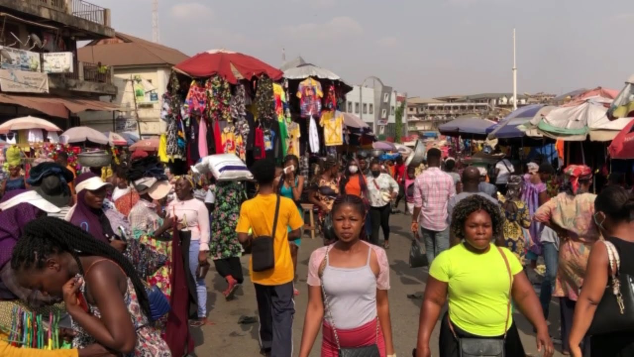 Kumasi Asafo Market & K O Market X'mas Walk Tour. - YouTube