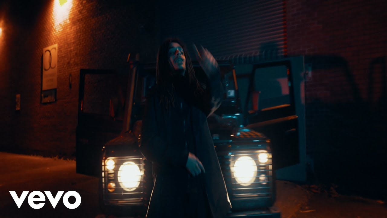 Afro Sam - Clever and Slow (Official musical video) - YouTube