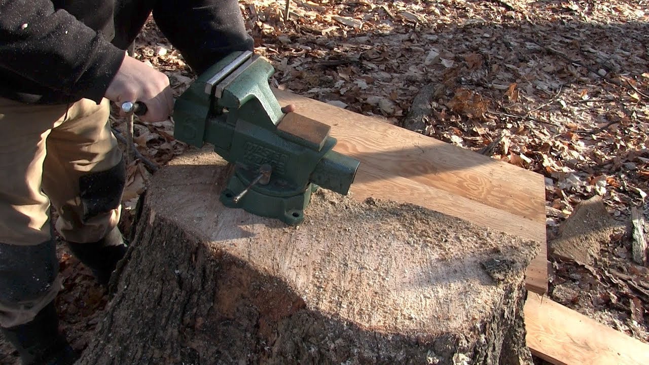 Making a Workbench from a TREE STUMP! - YouTube