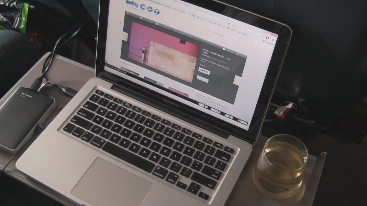 Delta Airbus A320 - First Class Seat 2B - Full Video Review - YouTube