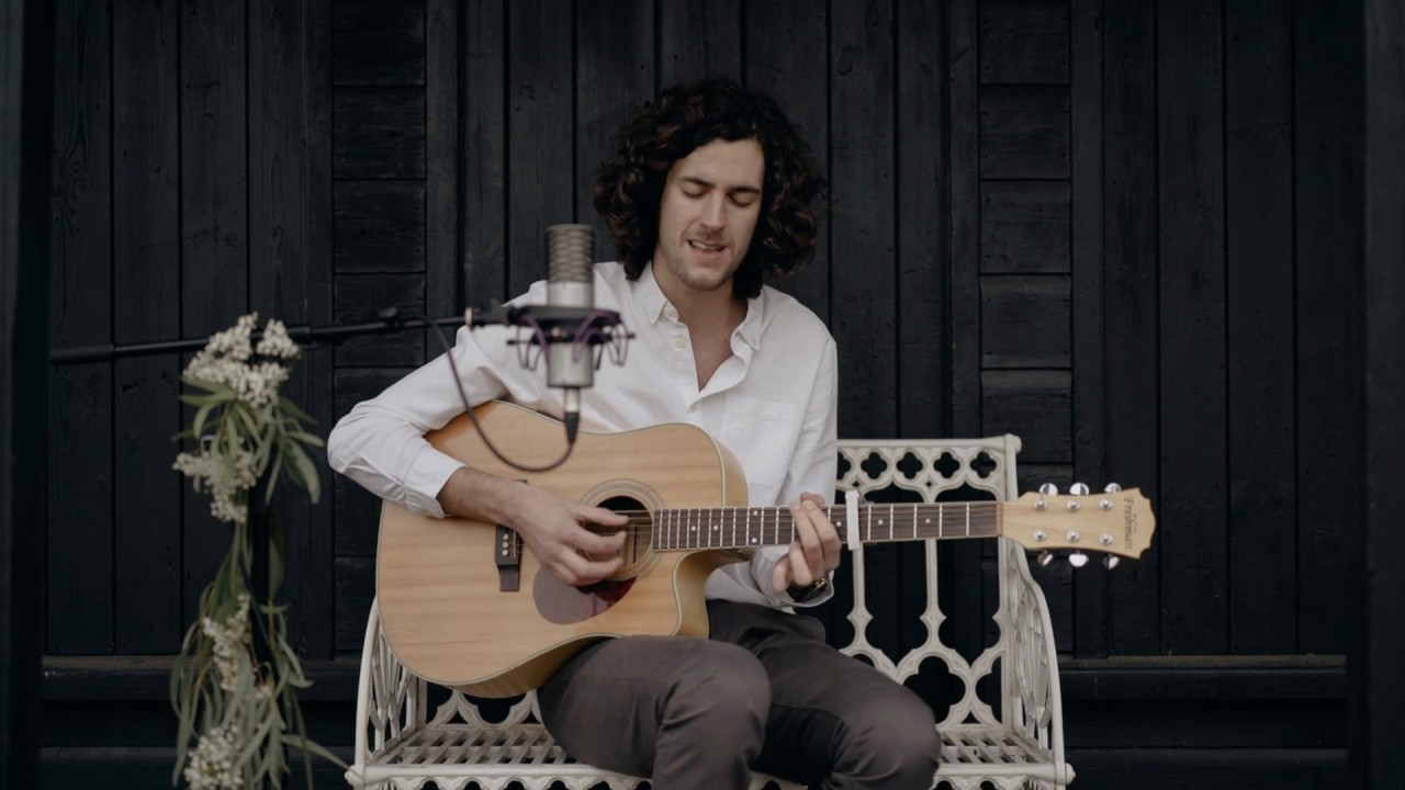 THOM Music - Never Too Much (Live) - YouTube