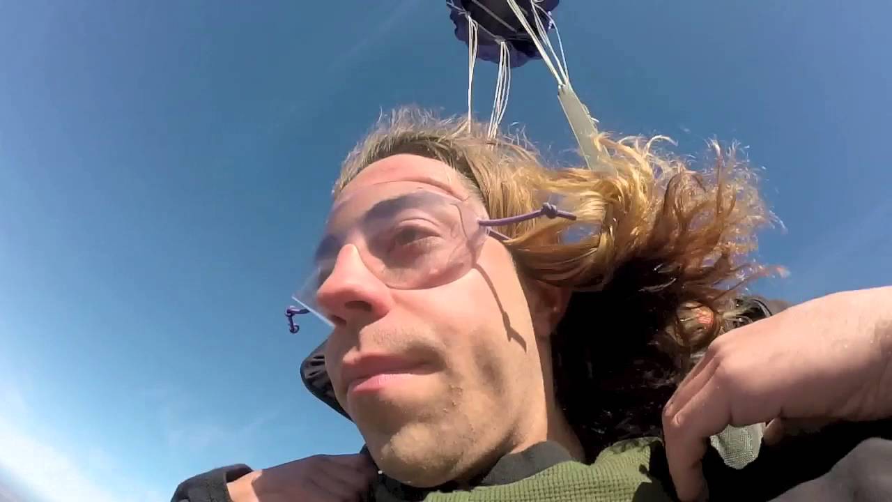 Nathan Angelakis at Coastal Skydive - YouTube