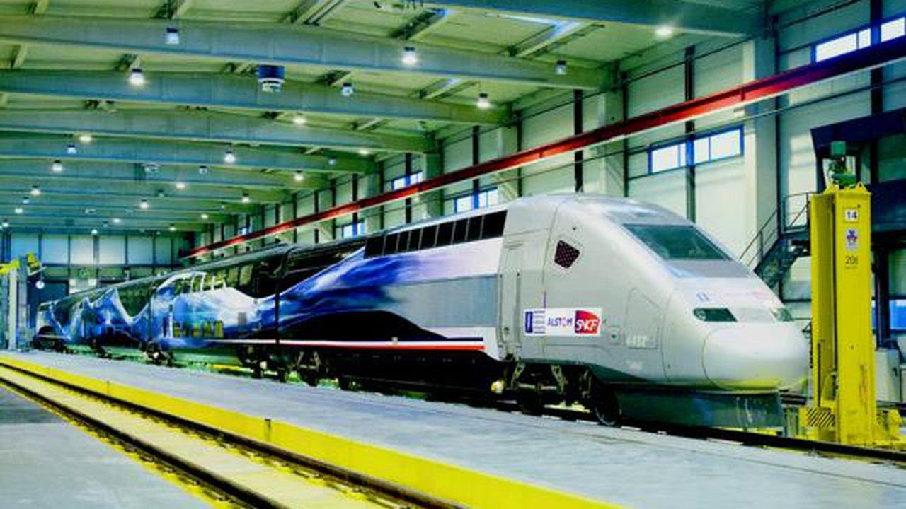 Le TGV à grande vitesse V 150 à574 8 KM H - YouTube