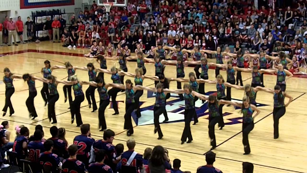 Sweethearts Kick Dance ~ CHS HOCO pep rally - YouTube