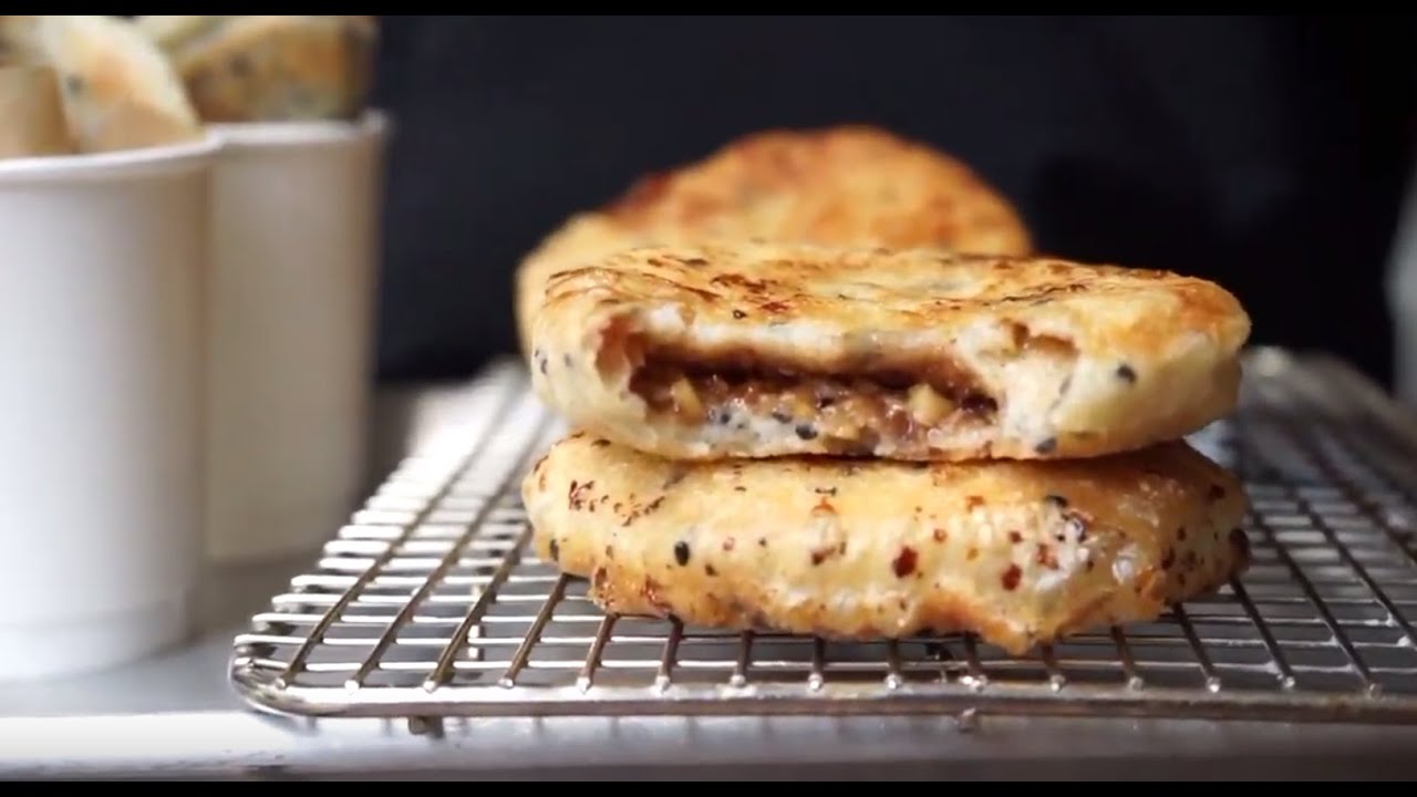 韓國糖餡煎餅 Korean Sweet Pancakes (Hodduk:호떡) - YouTube