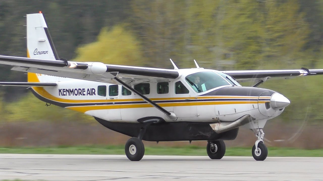 Cessna 208 Caravan Engine Startup & Takeoff - YouTube
