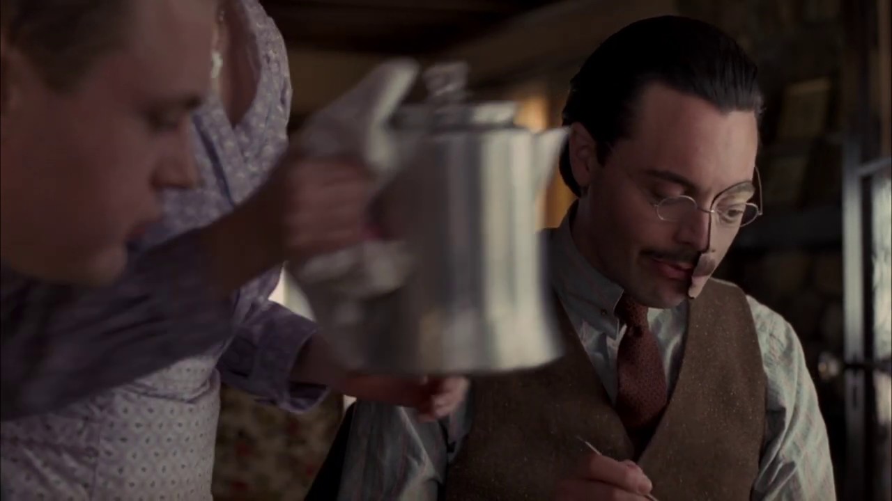 Boardwalk Empire season 2 - Jimmy Darmody eats with Richard Harrow ...