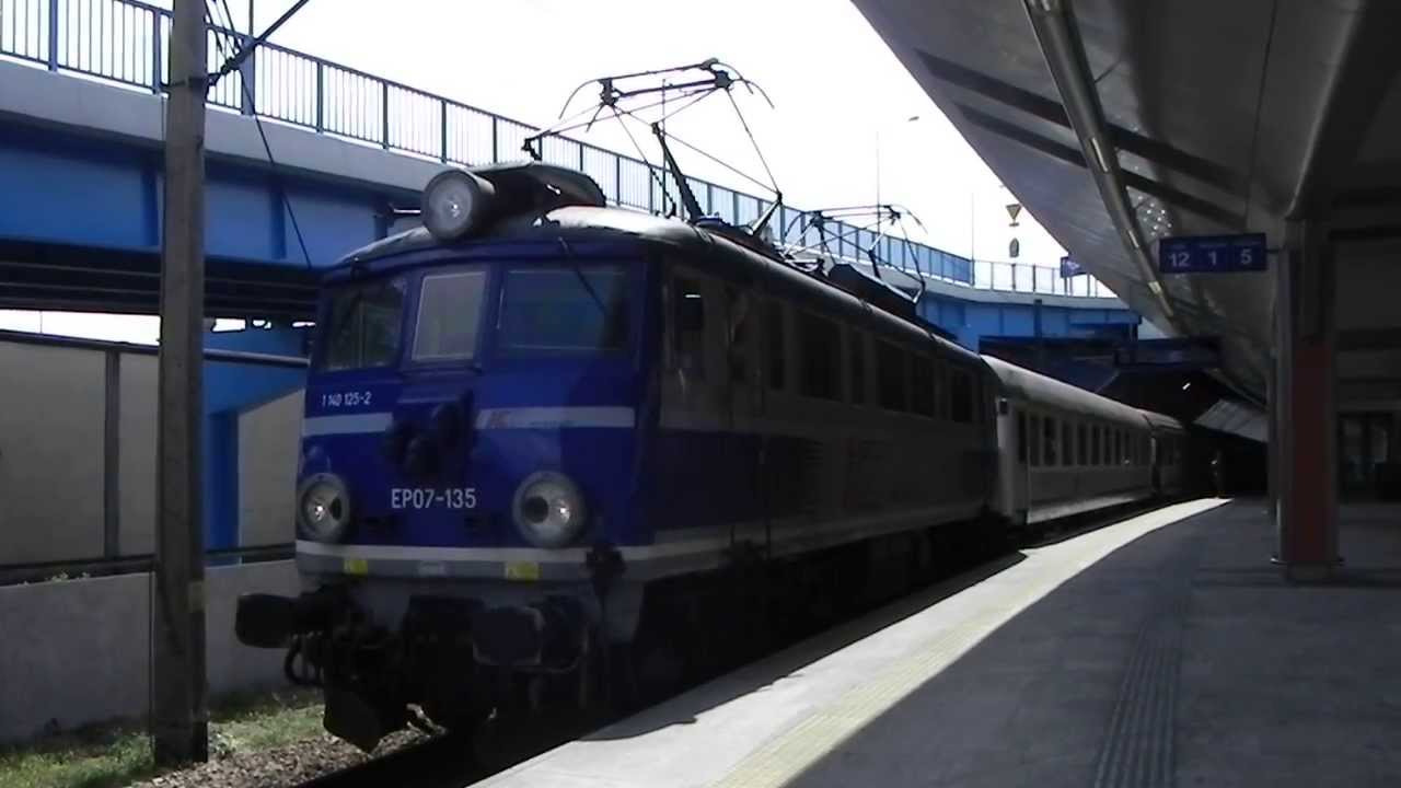 EP07-135 TLK Warmia Kraków Płaszów - Olsztyn Główny - YouTube